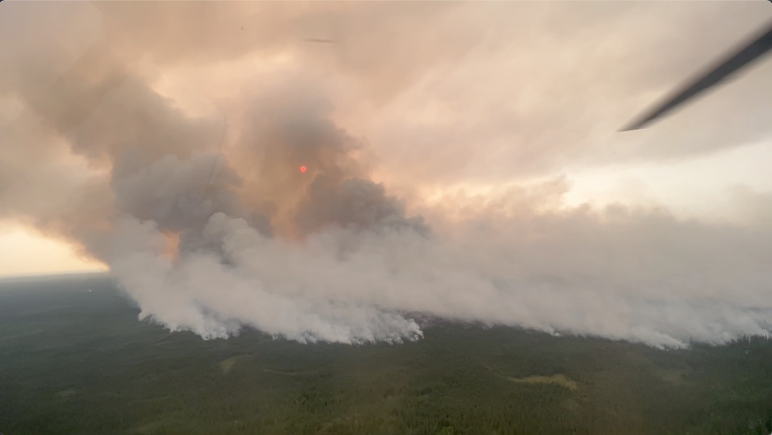 Continued Warm and Dry Conditions Aid Fire Spread, Spur More ...