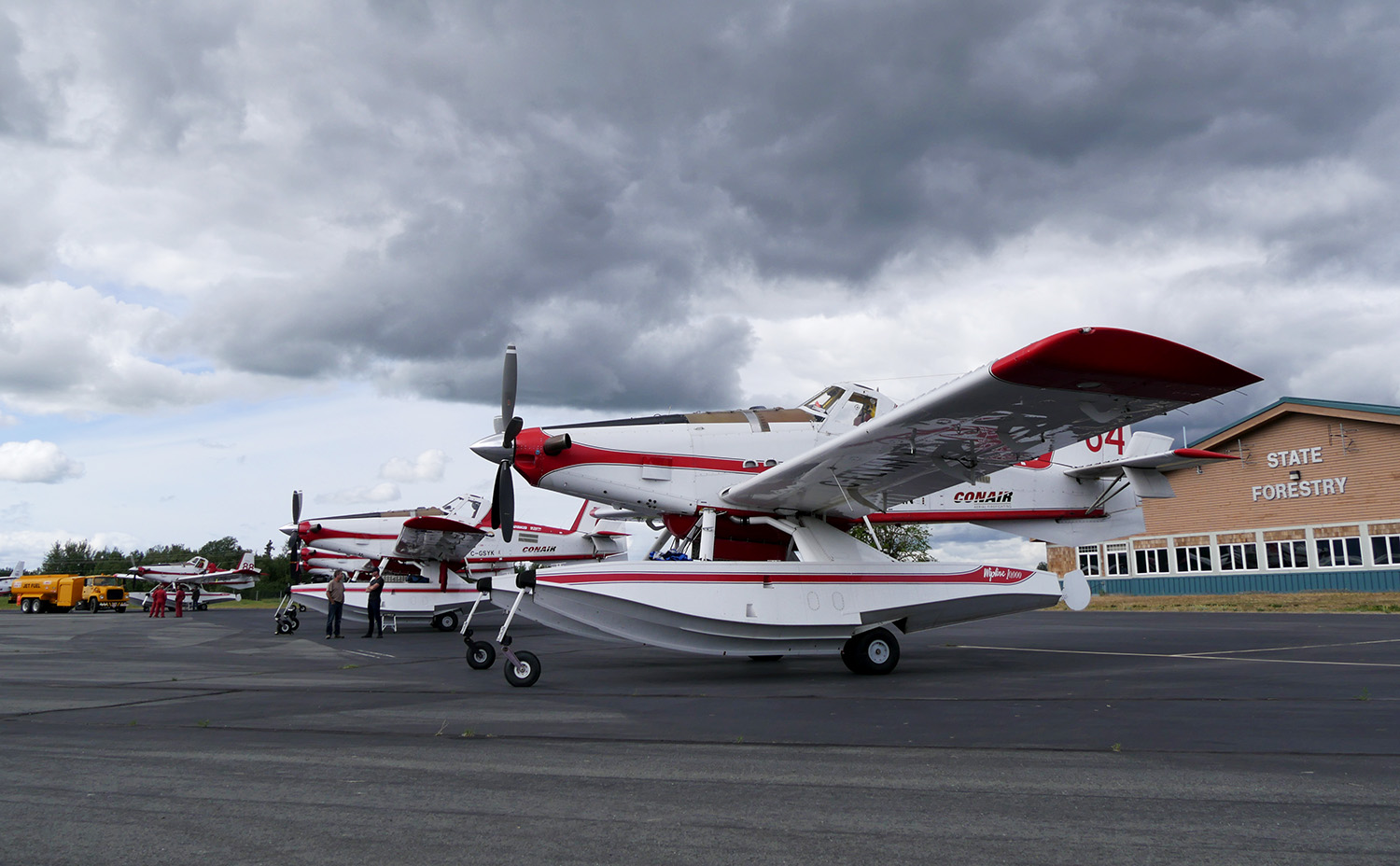 Hotshot crews and additional firefighting aircraft arriving in Alaska ...