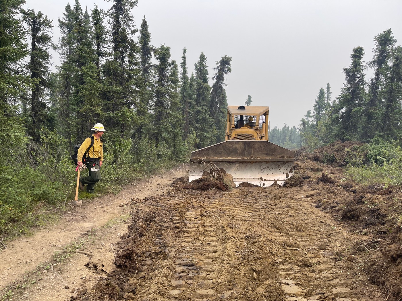 Lost Horse Creek Fire crews build contingency line for added safety ...