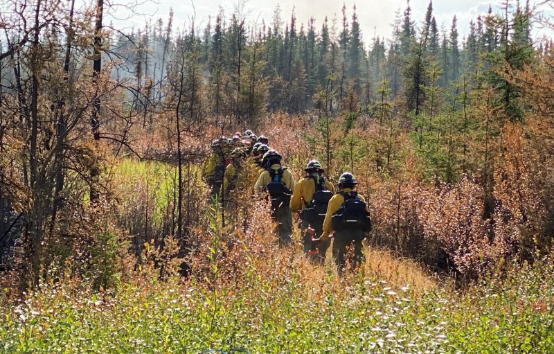 Over 1,000 firefighters continue suppression and containment efforts in ...
